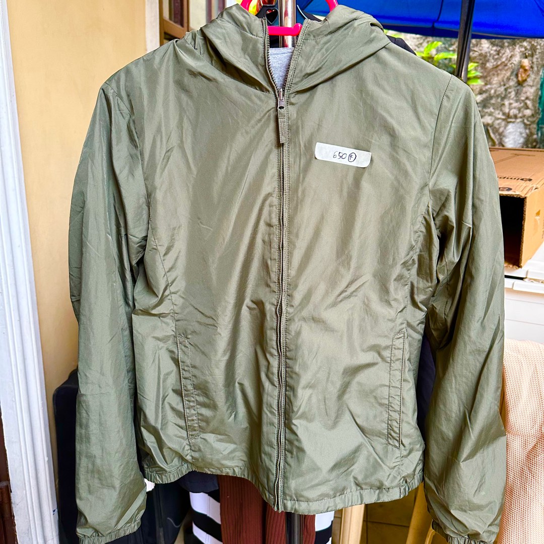 Uniqlo - Reversible Parka, Women's Fashion, Coats, Jackets and ...