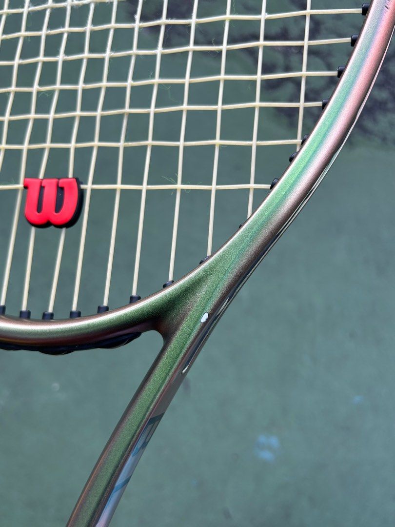 Wilson blade 98 , V8. Tennis Racket / Raquette, Sports Equipment ...