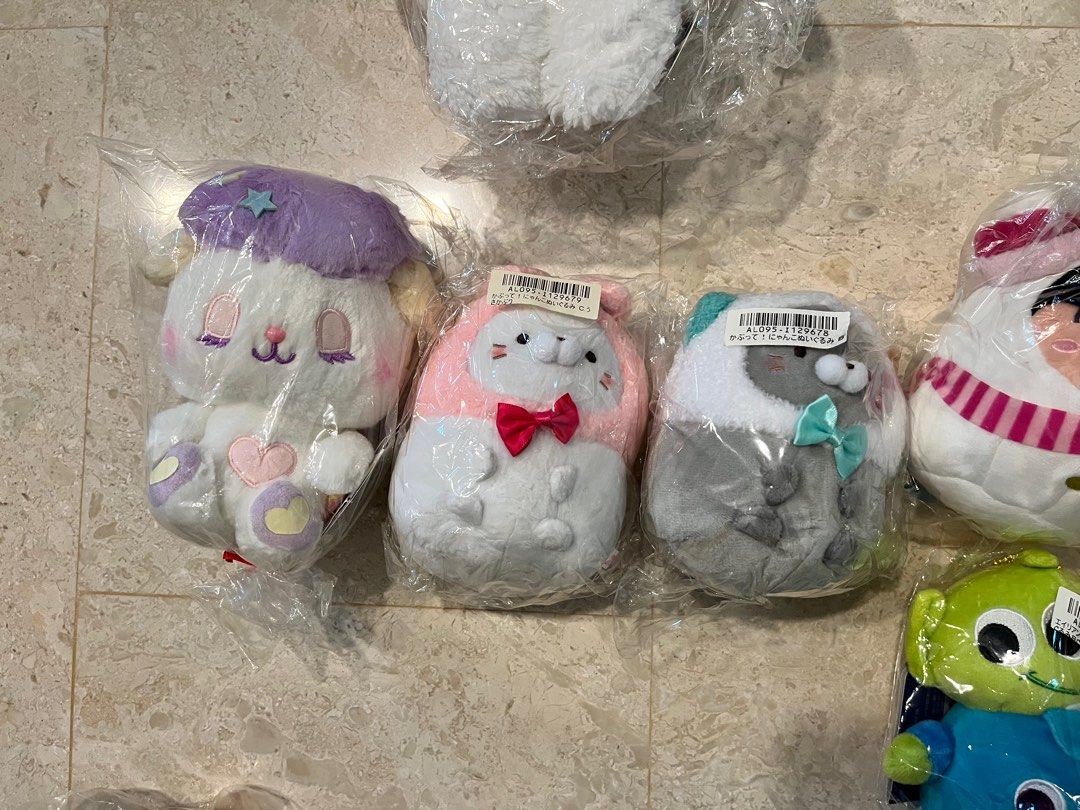 WTS Toreba crane game claw machine plush soft toy keychain authentic ...