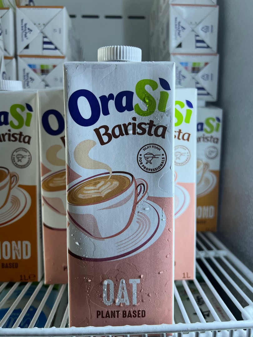 12 CARTONS Ora Si Oat Milk Barista, Food & Drinks, Beverages on Carousell