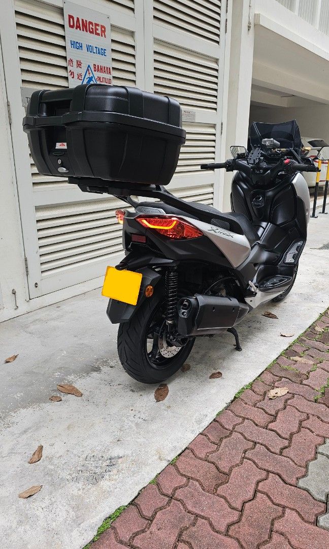 [2018] Yamaha Xmax 300 Standard Silver, Motorcycles, Motorcycles for ...