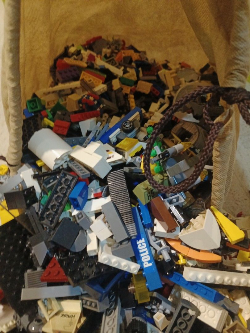 5kg loose Lego pieces, Hobbies & Toys, Toys & Games on Carousell
