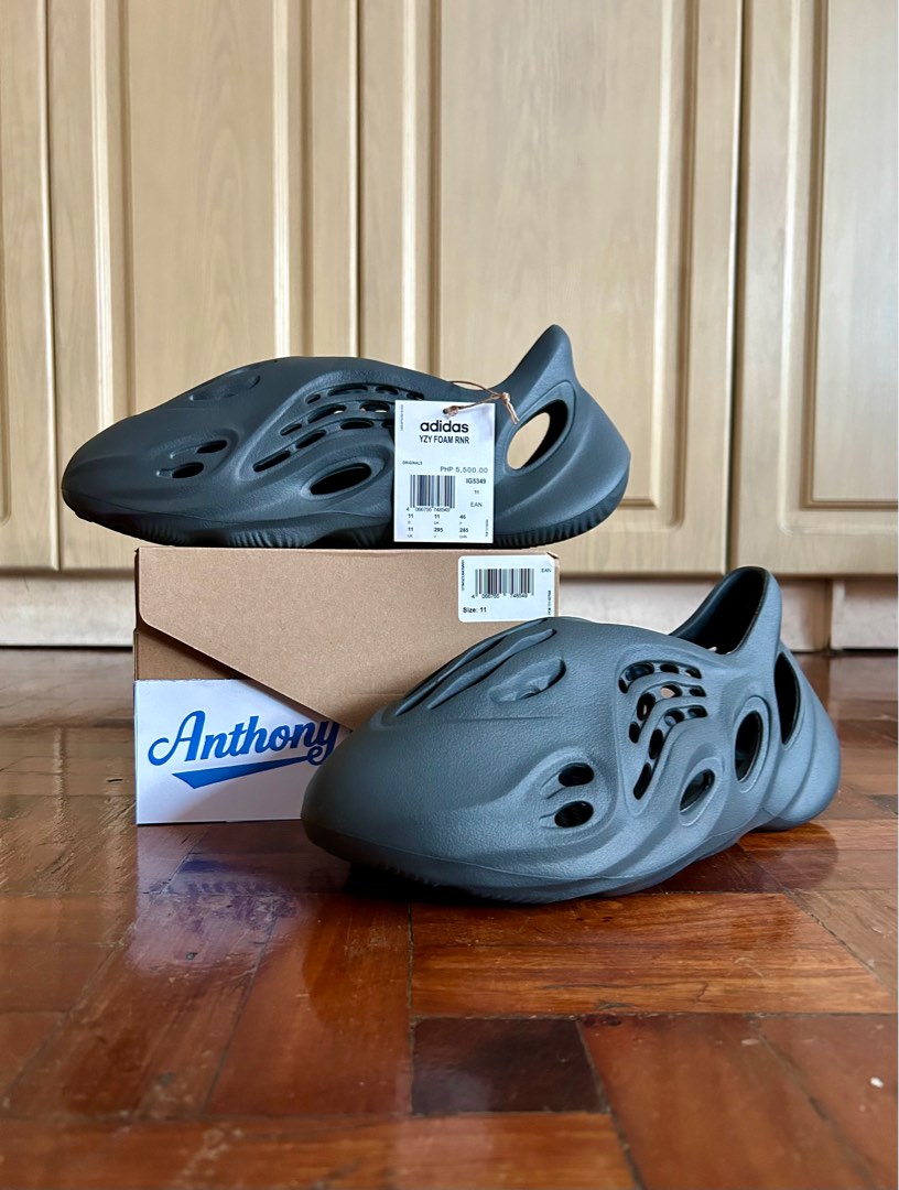 Adidas Yeezy Foam RNR Carbon, Men's Fashion, Footwear, Sneakers on ...