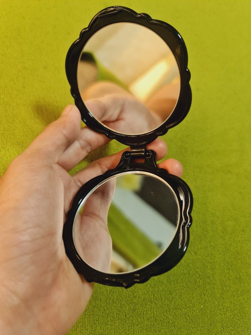 ANNA SUI pocket mirror from Japan, Furniture & Home Living, Home Decor ...