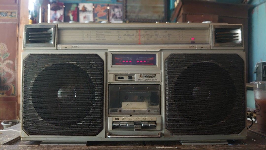 boombox nelson kasuga, Antik, Lainnya di Carousell
