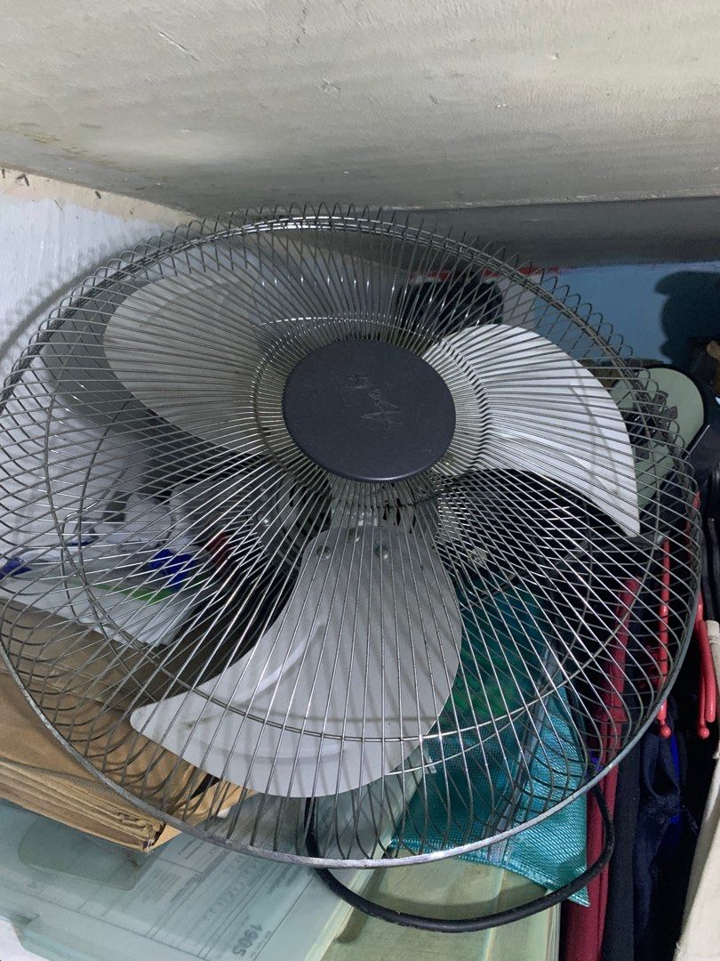 Carrier and Asahi Wall Fan (with bracket), TV & Home Appliances, Air ...