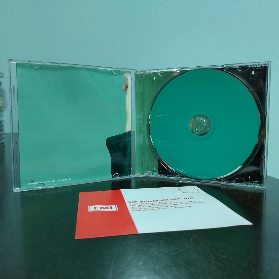 Cd Utada Hikaru Distance Hobbies And Toys Music And Media Cds And Dvds On Carousell
