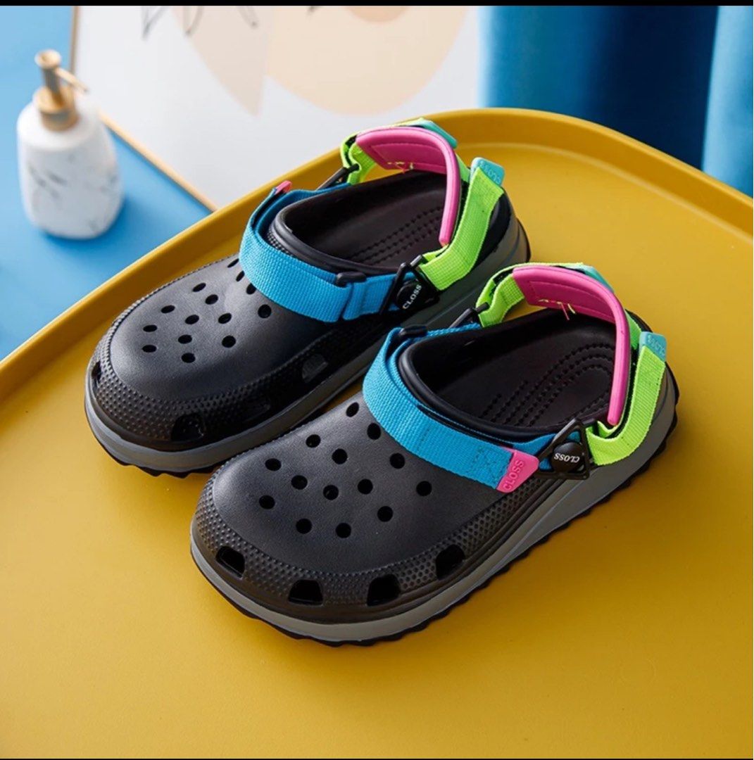 Crocs look-a-like, Women's Fashion, Footwear, Sandals on Carousell