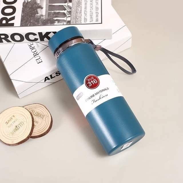 DIGITAL VACUUM FLASK 600 ML, Furniture & Home Living, Kitchenware ...