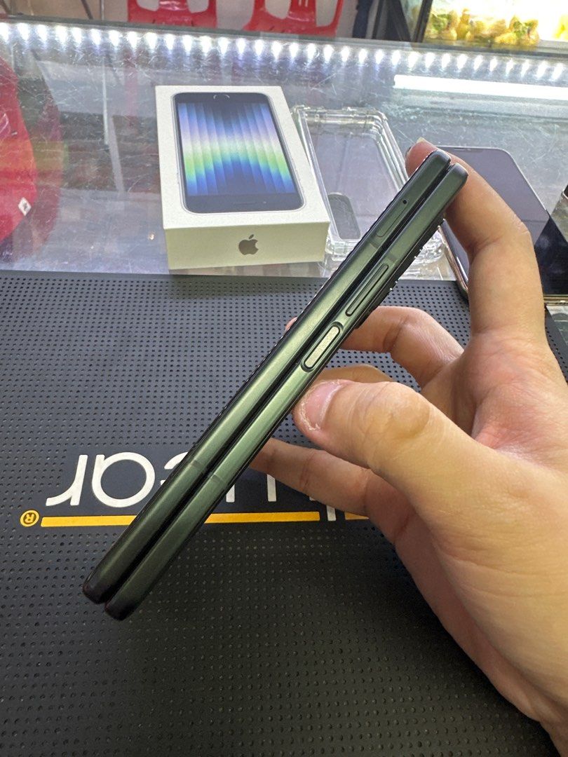 Galaxy Z Fold 3 Phantom Green 256GB, Mobile Phones & Gadgets, Mobile ...