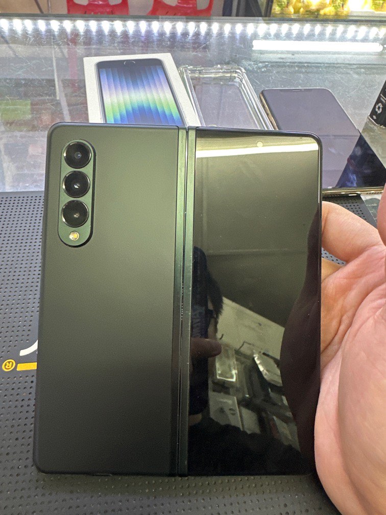 Galaxy Z Fold 3 Phantom Green 256GB, Mobile Phones & Gadgets, Mobile ...