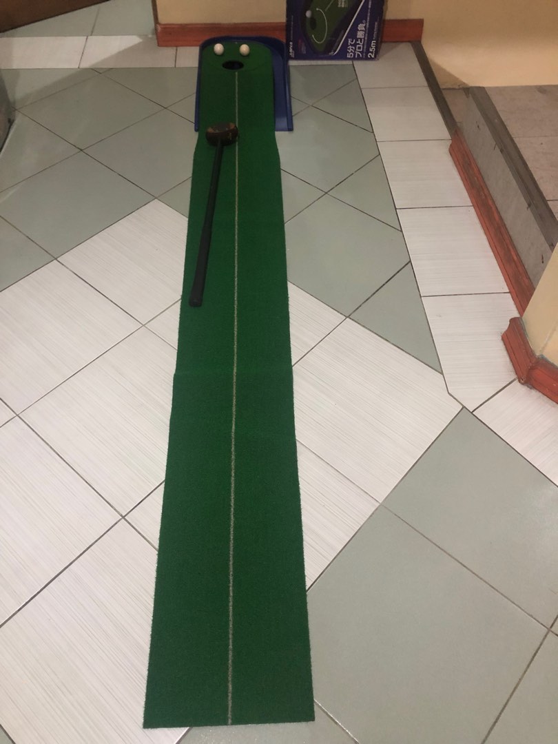 Golf putting trainer set, Sports Equipment, Sports & Games, Golf on ...