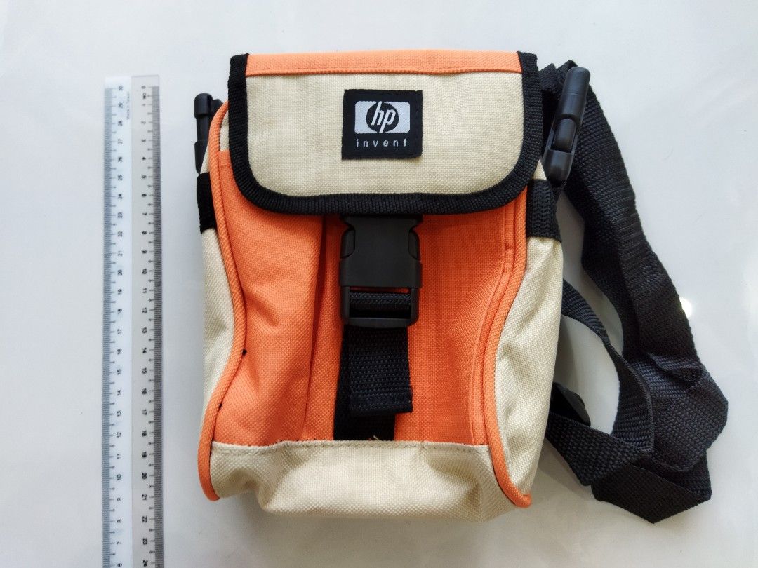 HP body pouch bag, Men's Fashion, Bags, Belt bags, Clutches and Pouches ...