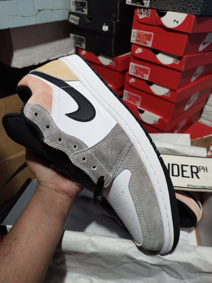 Jordan 1 Low SE Flight Club, Men's Fashion, Footwear, Sneakers on Carousell