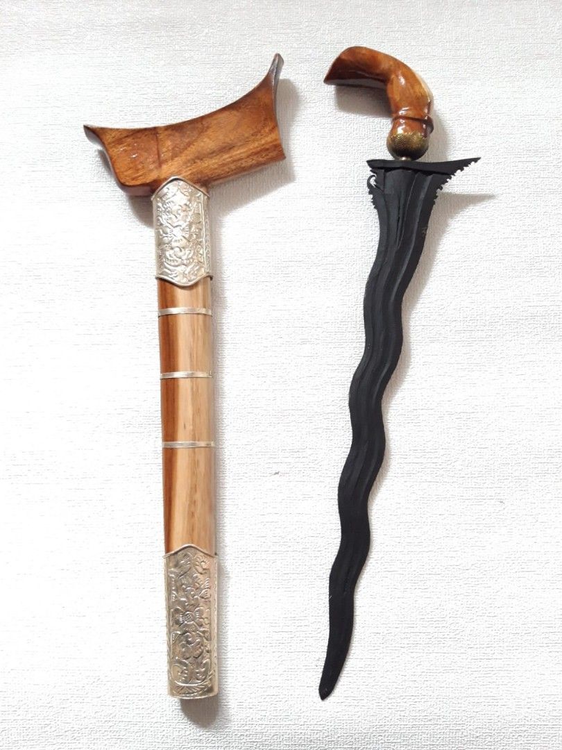 Keris Melayu lamba 9, Antik, Pajangan di Carousell