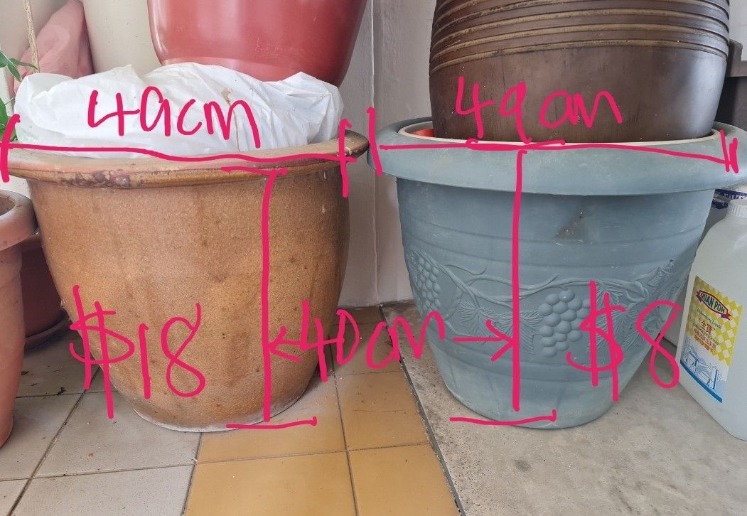Large Clay Plant Pot / Large Plastic Plant Pot, Furniture & Home Living ...