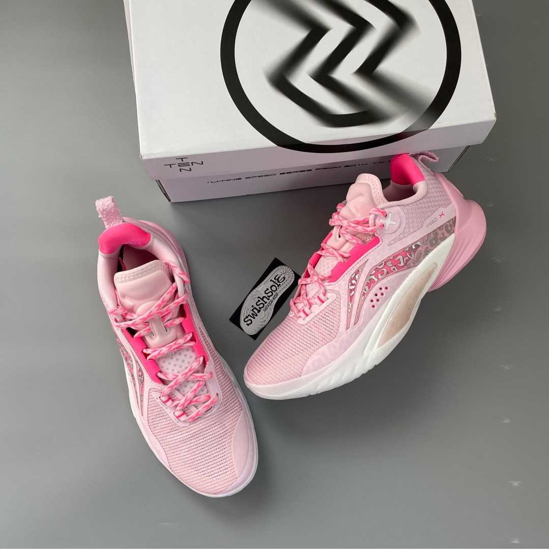 LINING SPEED 10, Men's Fashion, Footwear, Sneakers on Carousell