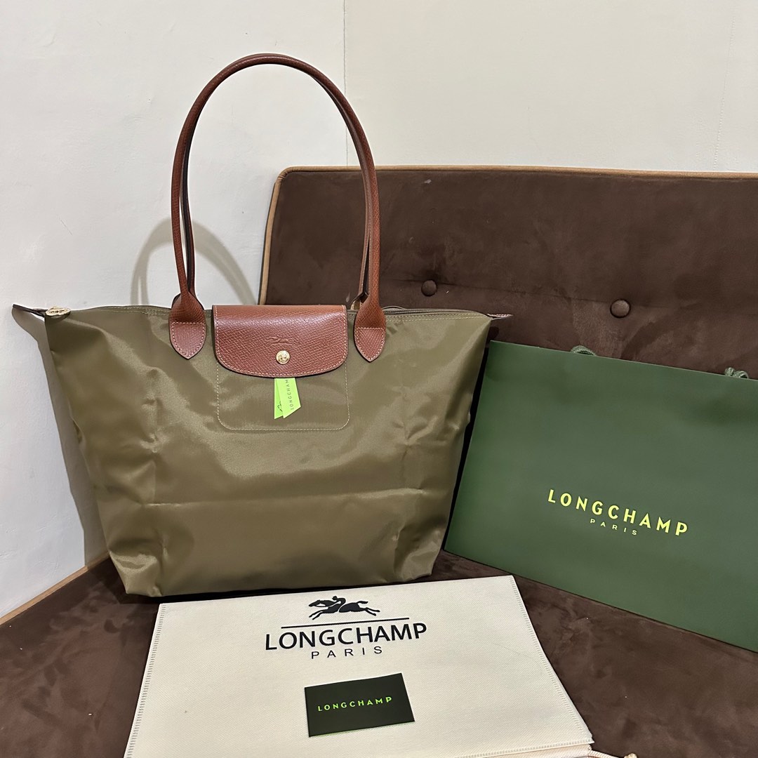 Longchamp Classi Longhandle, Luxury, Bags & Wallets on Carousell