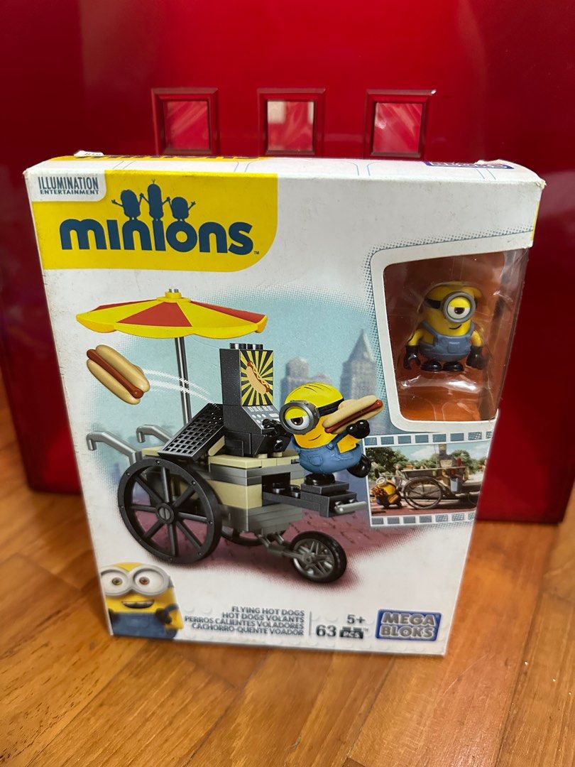 Mega bloks Minions flying hot dogs, Hobbies & Toys, Toys & Games on ...