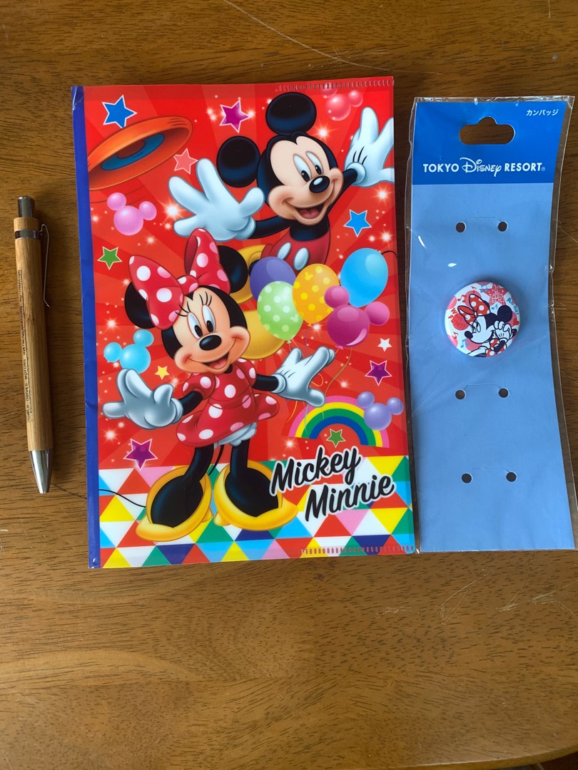 Mickey & Minnie Mouse notebook and pin, Hobbies & Toys, Memorabilia ...