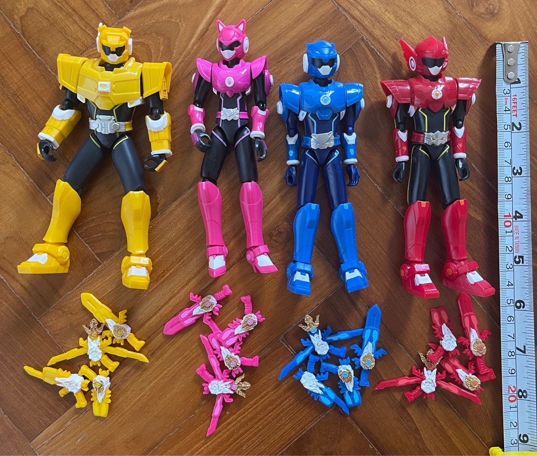 Mini Force set of 4 Volt, Sammy, Max, Lucy, Hobbies & Toys, Toys ...