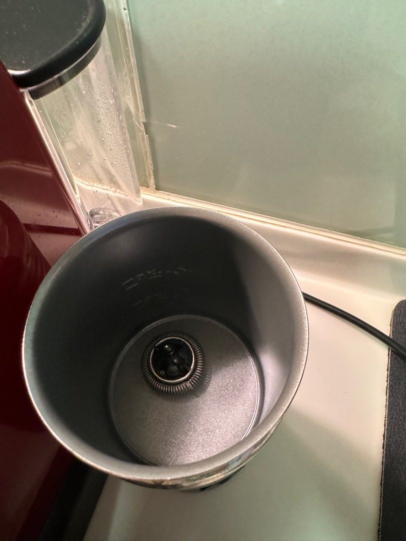 Nespresso Coffee Machine old model ESSENZA, TV & Home Appliances ...