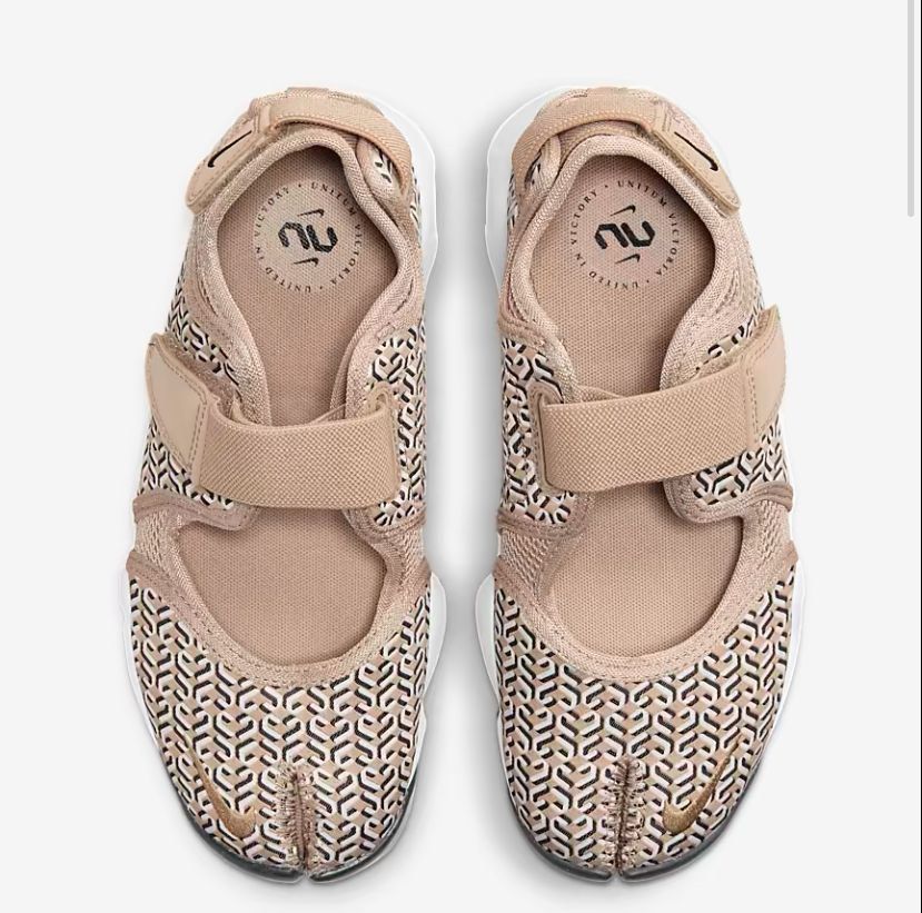 Nike Air Rift United in Victory, Fesyen Wanita, Sepatu di Carousell