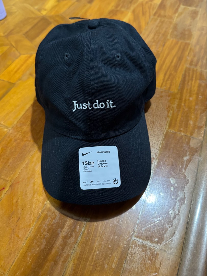 Nike Cap, Men's Fashion, Watches & Accessories, Caps & Hats on Carousell