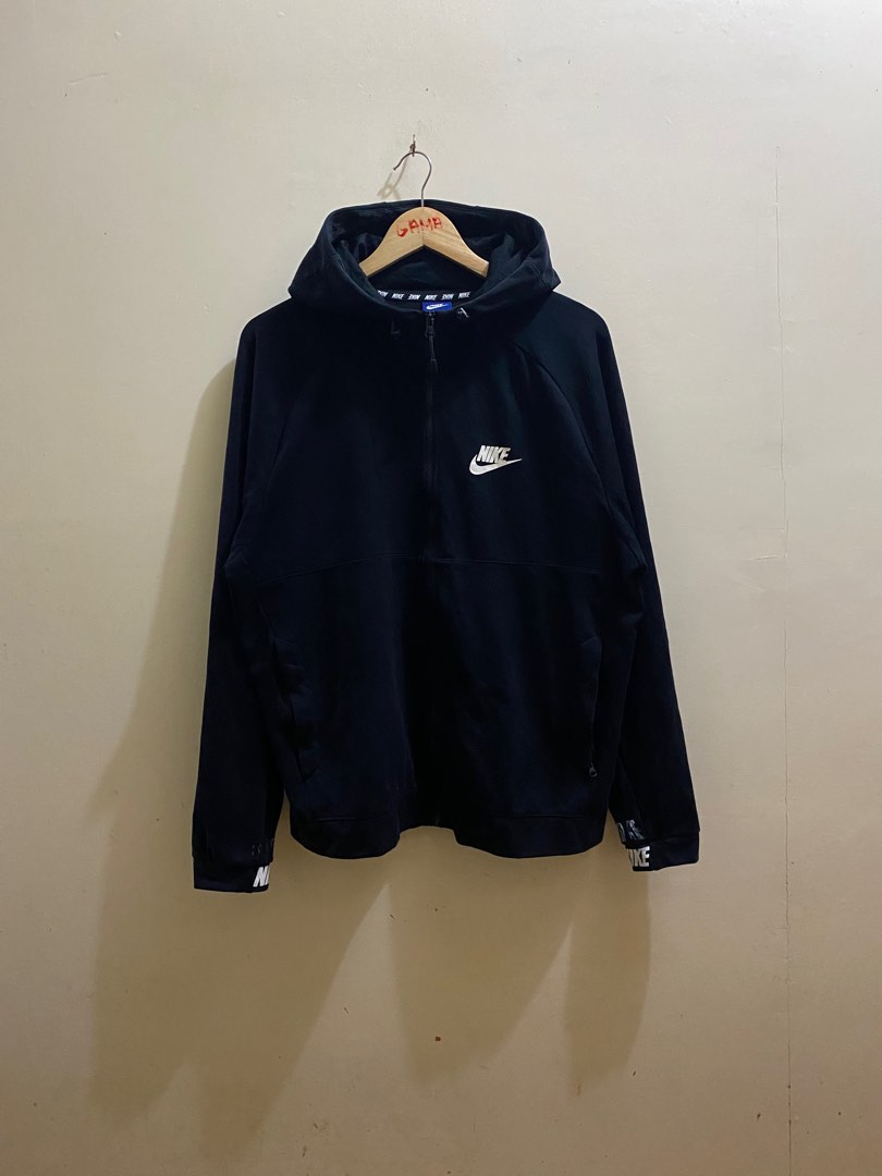 Nole Basic Logo fleece, Men's Fashion, Coats, Jackets and Outerwear on ...