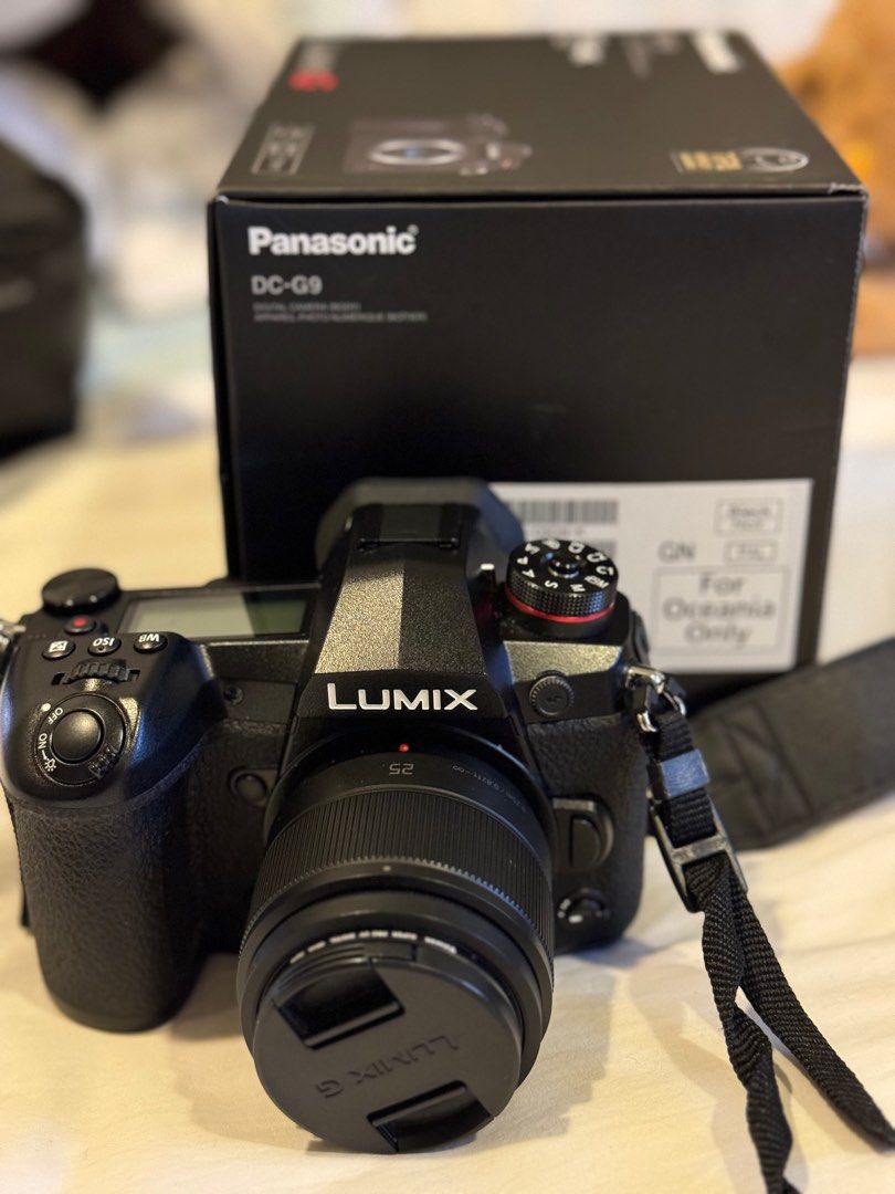 Panasonic Lumix DC-G9 Mirrorless Digital Camera + 25mm f/1.8 Lumix Lens ...