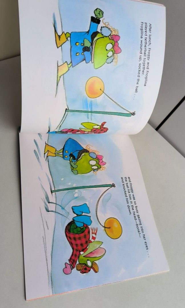 Picture Puffins Froggy's First Kiss, Hobbies & Toys, Books & Magazines ...