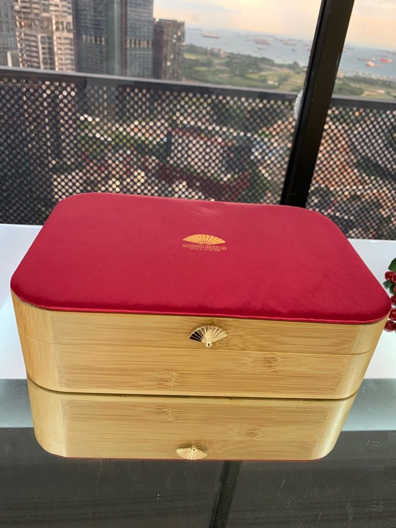 Ritz Carlton and Mandarin Oriental Mooncake boxes, Furniture & Home ...