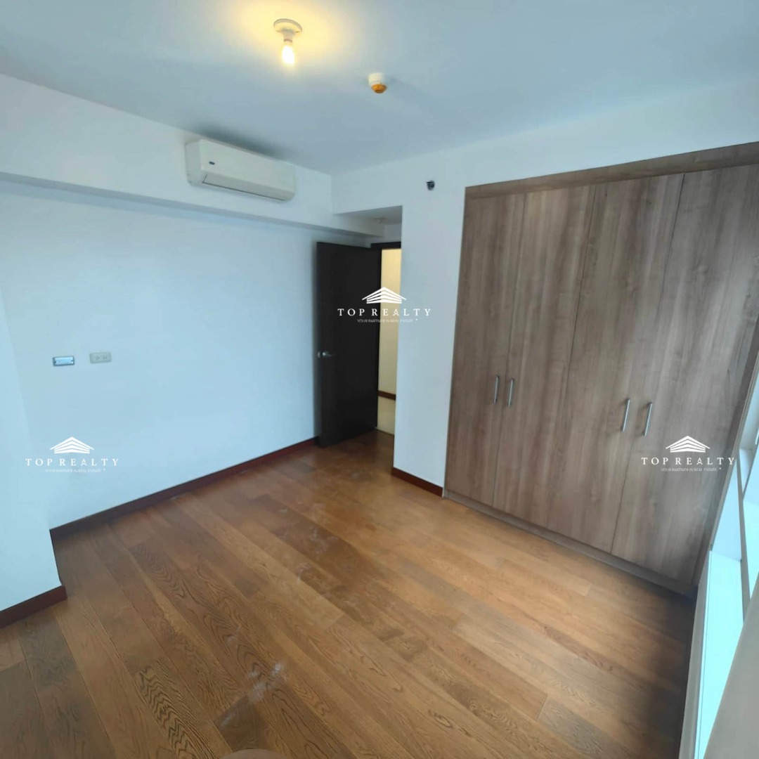 ROYALTON CAPITOL COMMONS - 2BR 50TH FLOOR, Property, For Sale ...