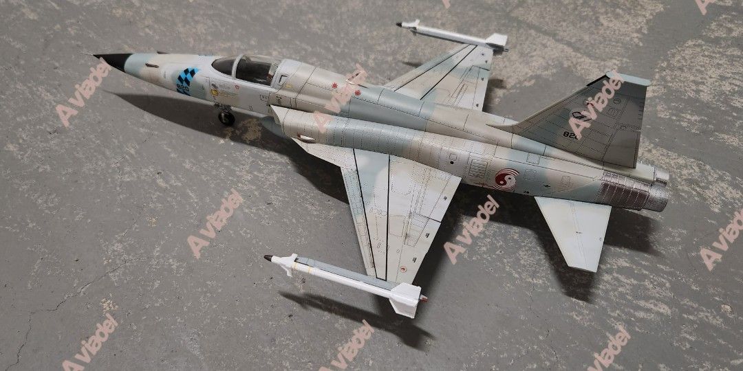 RSAF F-5E Tiger, 820, Hobbies & Toys, Memorabilia & Collectibles ...