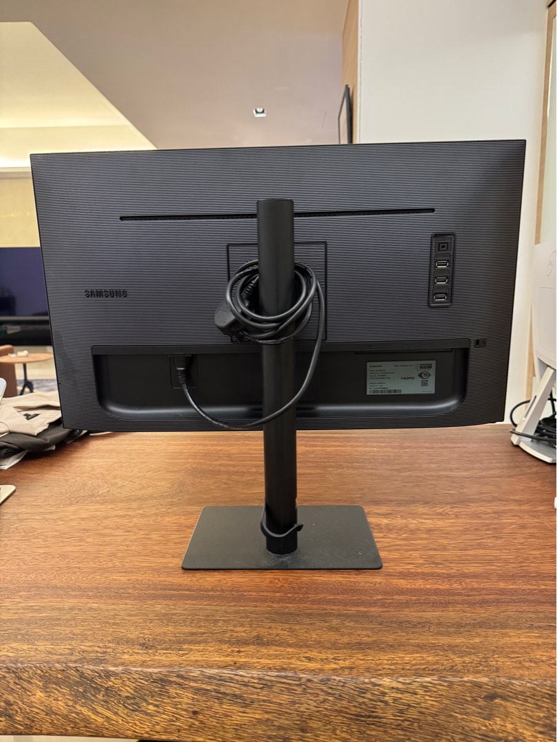 Samsung 27-inch QHD USB-C Monitor, Computers & Tech, Parts ...