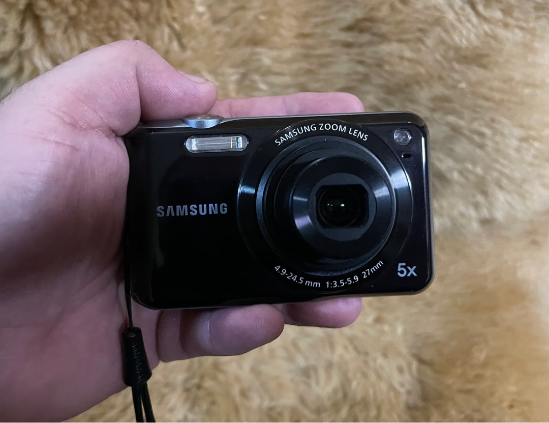 Samsung ES65 Digital Camera, Photography, Cameras on Carousell