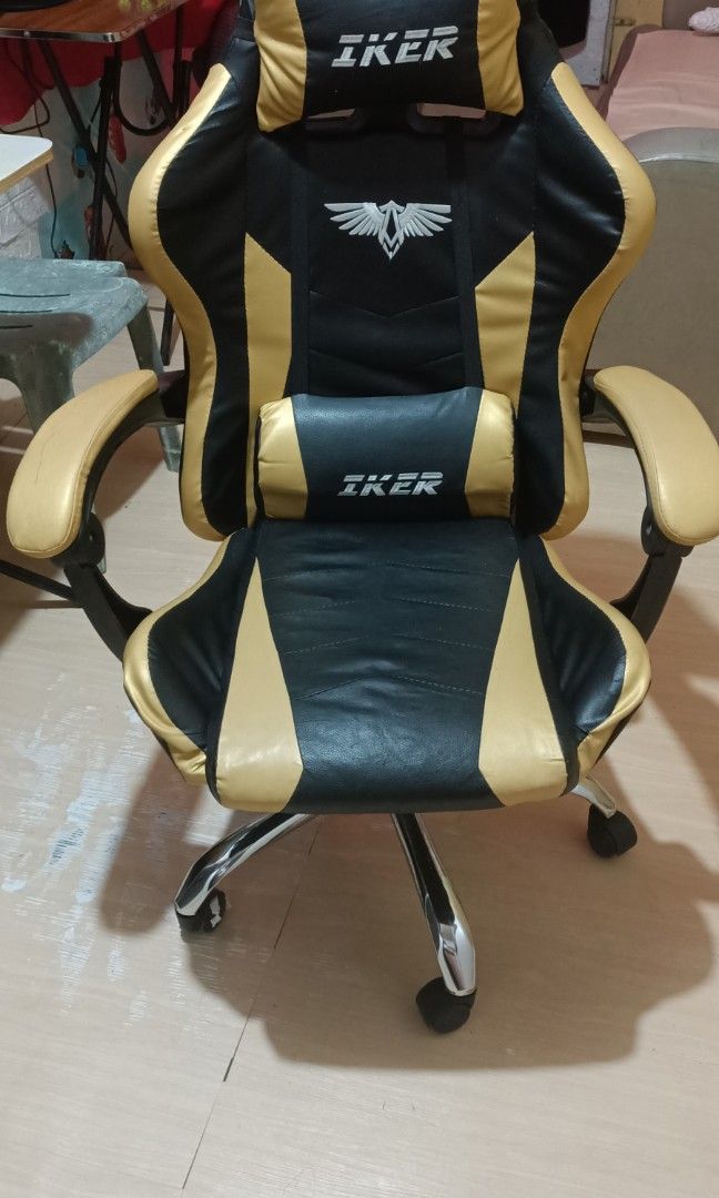 Second Hand Gaming Chair, Furniture & Home Living, Furniture, Chairs on ...