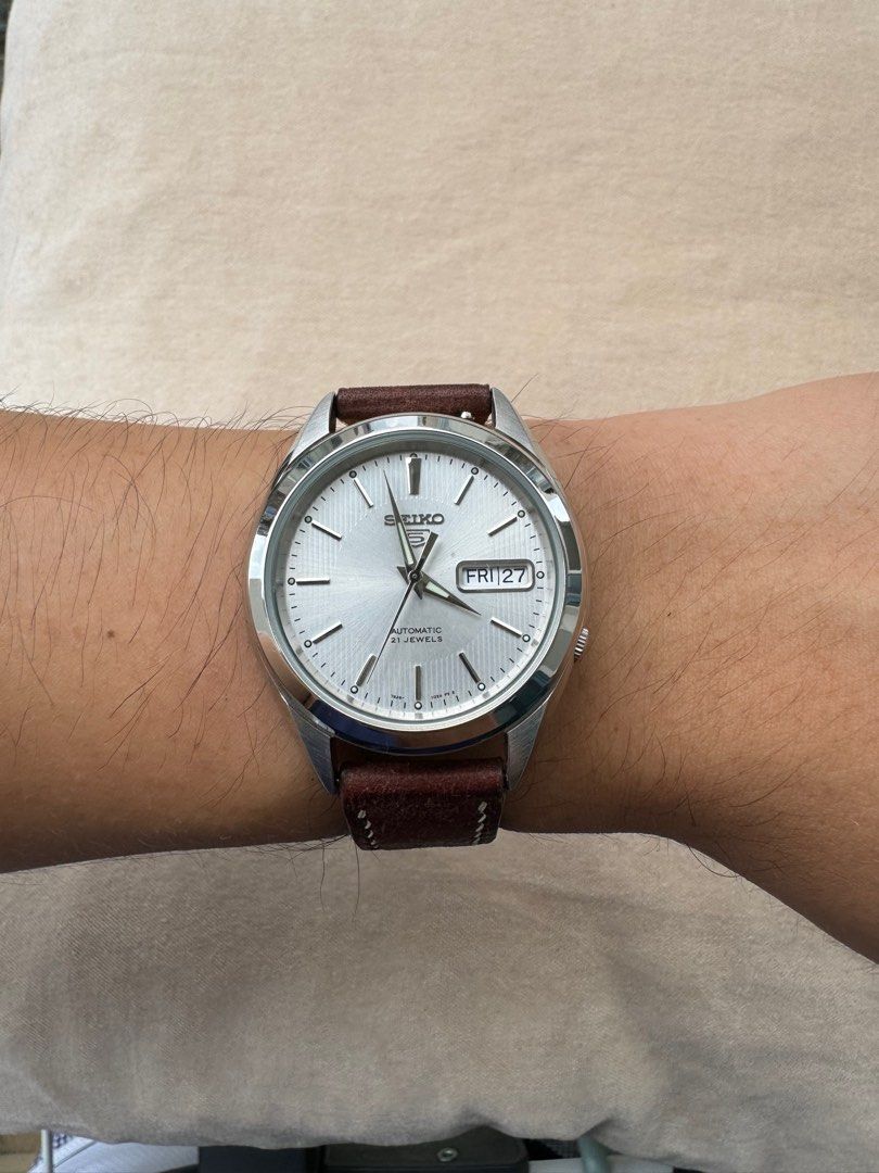 Seiko 5 SNKL41, Men's Fashion, Watches & Accessories, Watches on Carousell