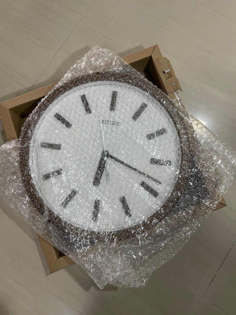 Seiko Wall Clock (35cm), Furniture & Home Living, Home Decor, Clocks on ...