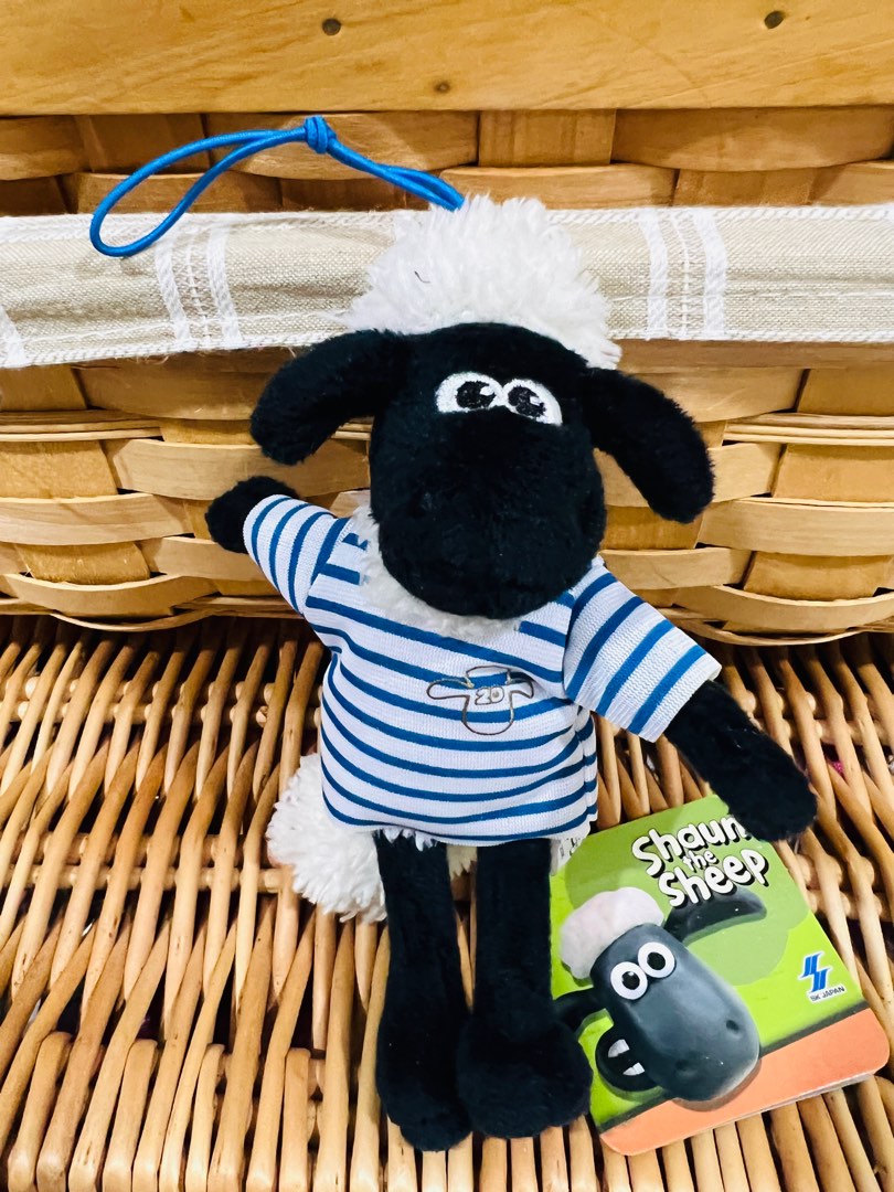 Shaun the sheep plush Keychain, Hobbies & Toys, Toys & Games on Carousell
