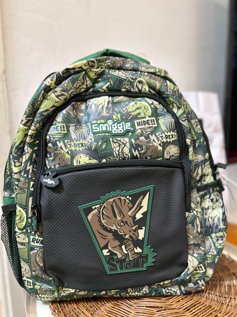 Smiggle dino beg, Babies & Kids, Babies & Kids Fashion on Carousell