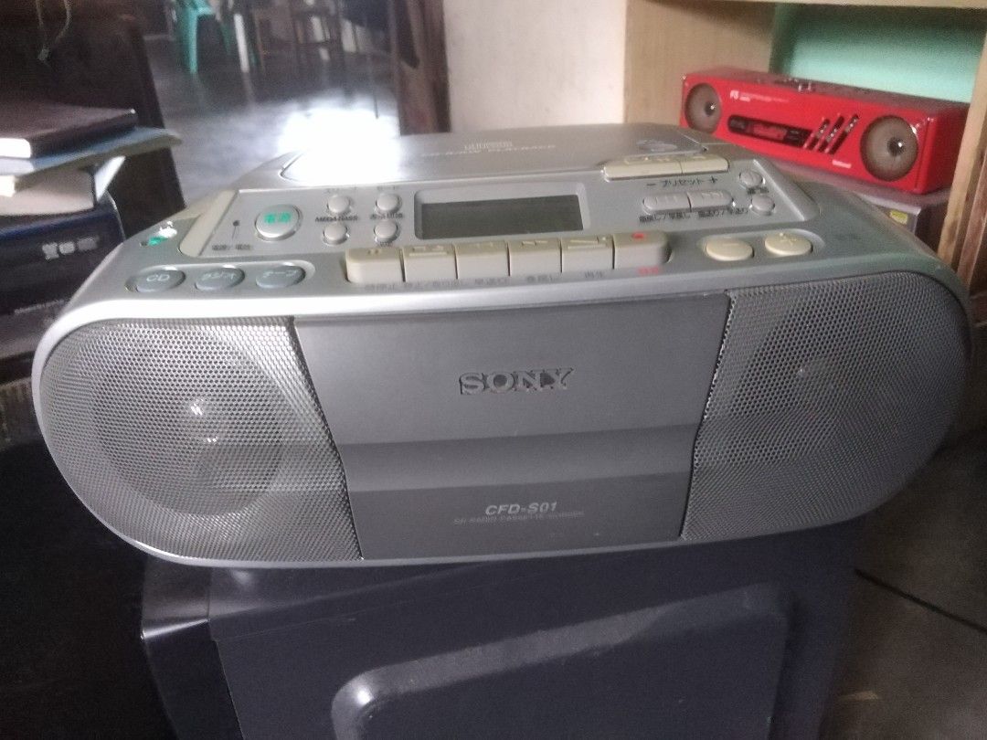 SONY CASSETTE PLAYER, CD PLAYER, AND RADIO 3IN1, Audio, Portable Music ...