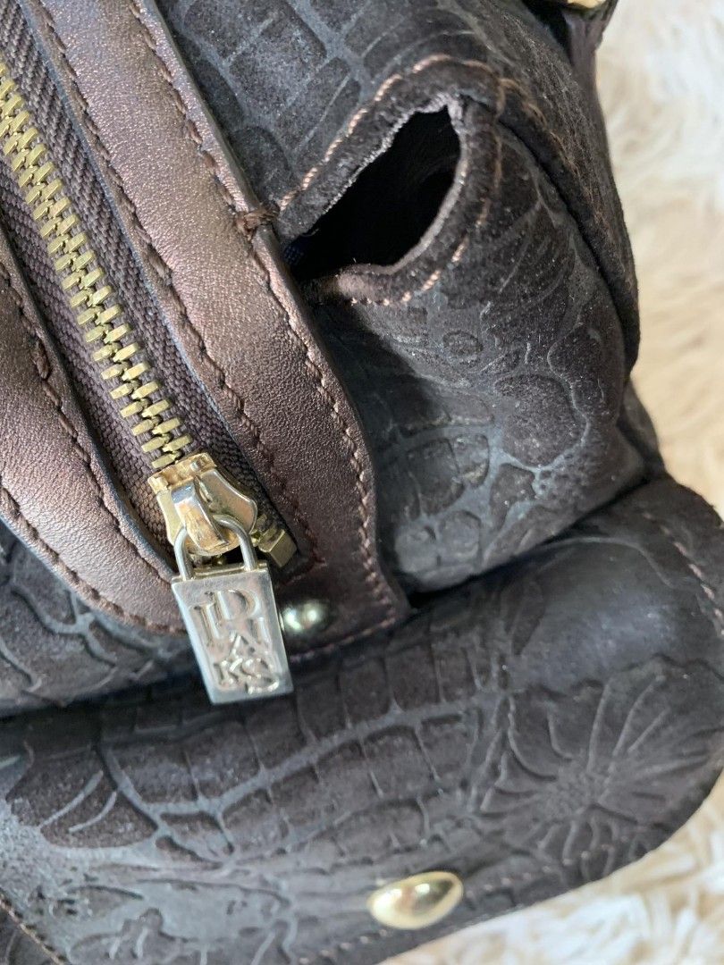 Ukay² Dilaks brand Doctors bag, Women's Fashion, Bags & Wallets ...