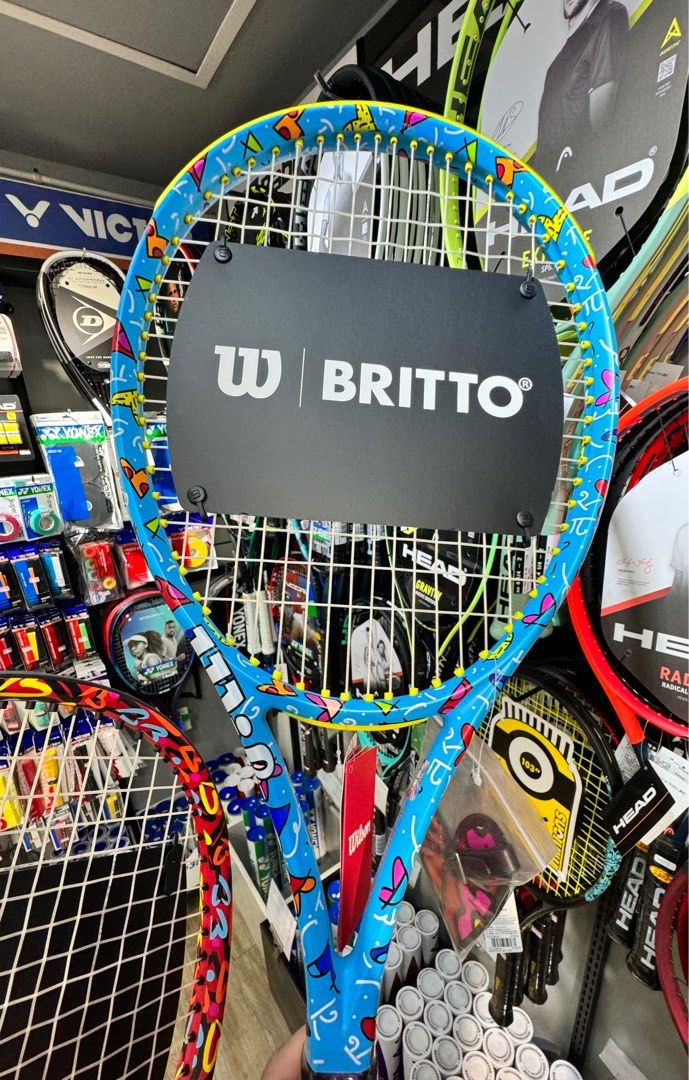 Wilson x Britto Ultra 100 V4 Britto Hearts Tennis Racket, 運動產品, 運動與體育 ...