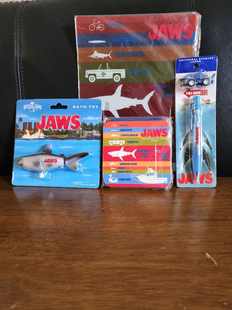 Universal Studios Japan JAWS Series Stationary Set, Hobbies & Toys ...