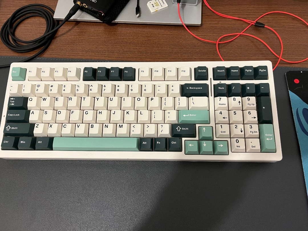 VGN V98 Pro Wireless Mechanical Keyboard, 電腦＆科技, 電腦周邊及配件, 電腦鍵盤及相關產品 - Carousell