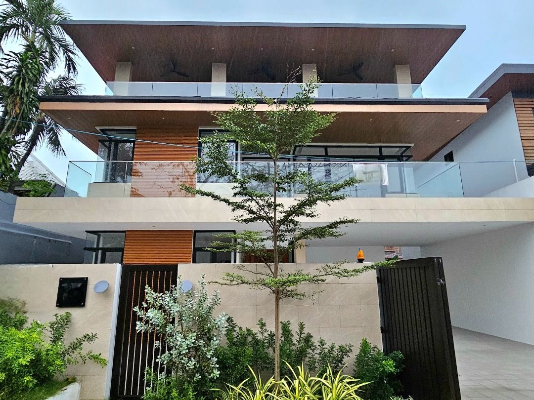 WHITE PLAINS QC New House and Lot for Sale with Pool not Tumbok not ...