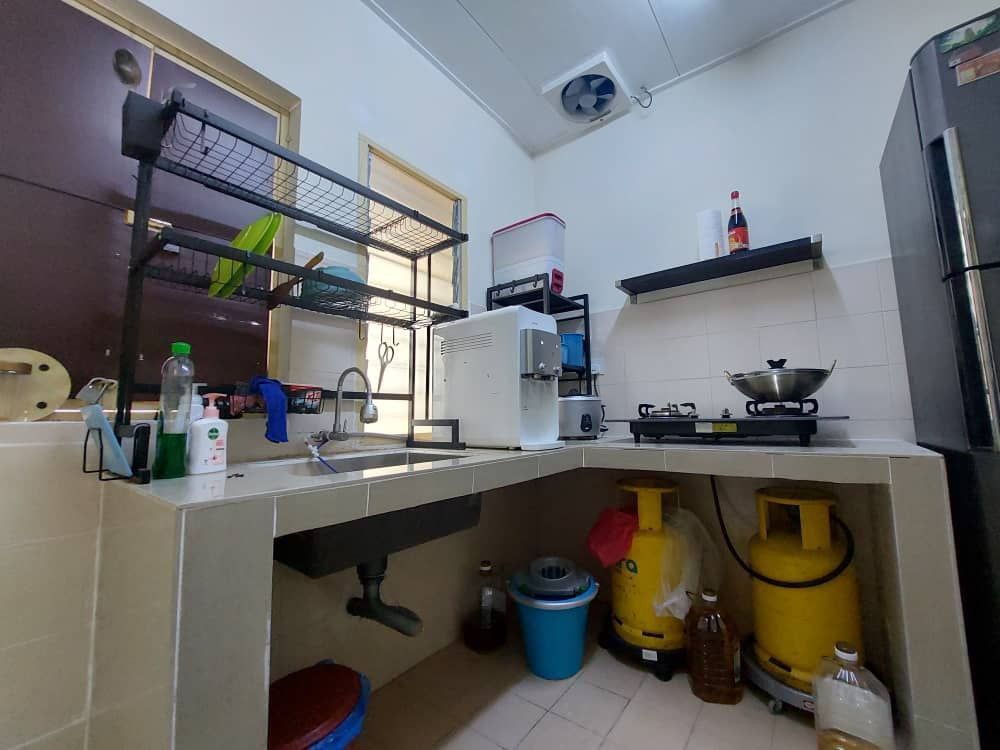 WTS apartment kemuning taman bunga raya bukit beruntung RAWANG SELANGOR ...