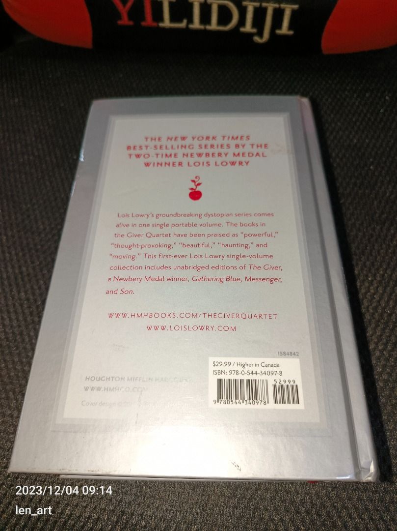 YA/Classics/Dystopia/Sci-fi/Fantasy: The Giver Quartet by Lois Lowry ...