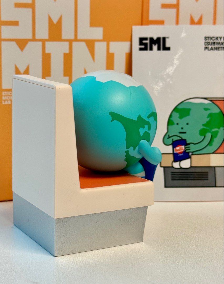 [ 包郵 ] SML 地鐵系列 地球 星球 模型 figure 玩具 | sticky monster Lab Pop mart 盲盒 公仔 ...